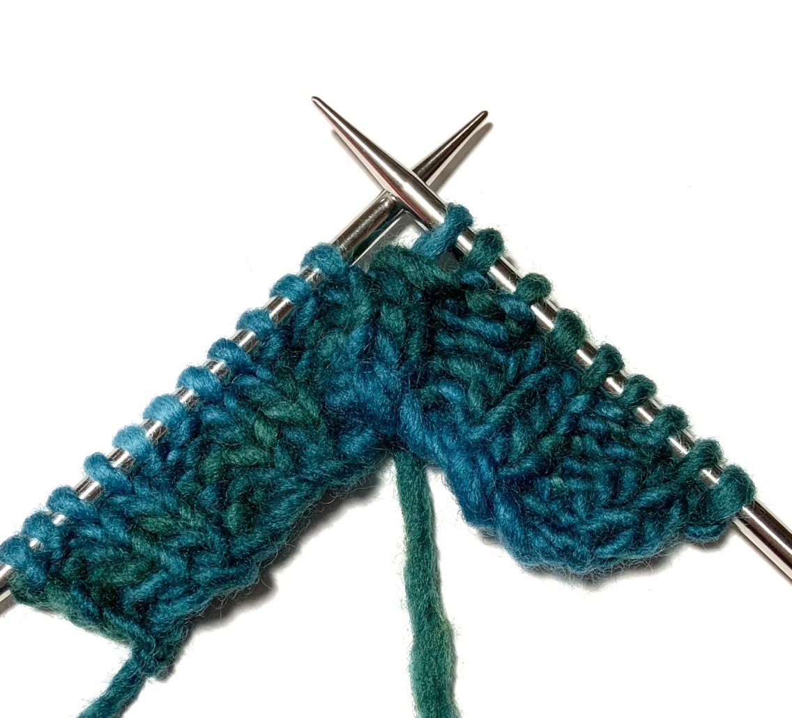 Beautiful (and easy!) Buttonholes – Lizzie Knitzz